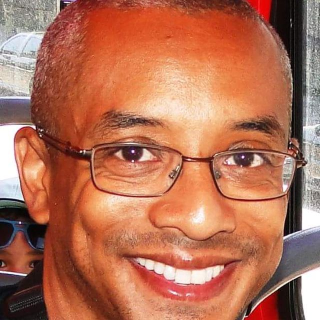 John Edward Toigo - Médico clínico geral